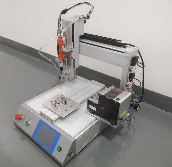 Automatic Screwdriver With Screw Feeding System