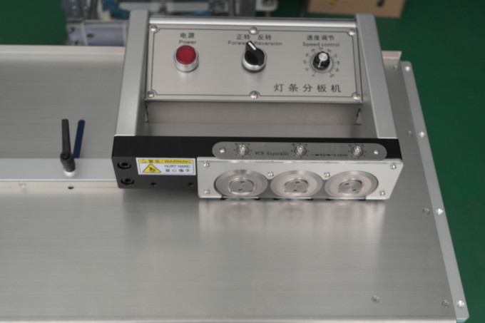 RS-720 Multiple Blades LED strip Aluminum PCB Depaneling Cutting Machine